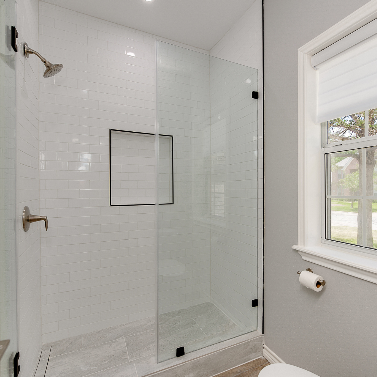 Elevate Your Bathroom Experience: Must-Have Features for Your Dream ...